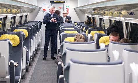 Pkp Ic Wymienią Wykładziny W Pociągach Cena Za Metr Szokuje Bankier Pl