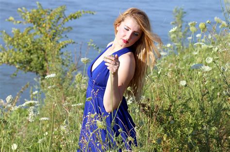 Жена В Голубом Платье Vdresse ru