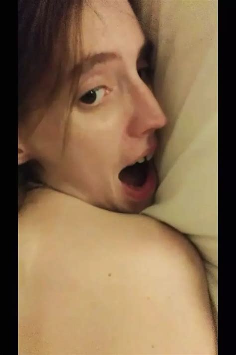Lentraînement Anal De La Rouquine Rousse Par Papa Xhamster