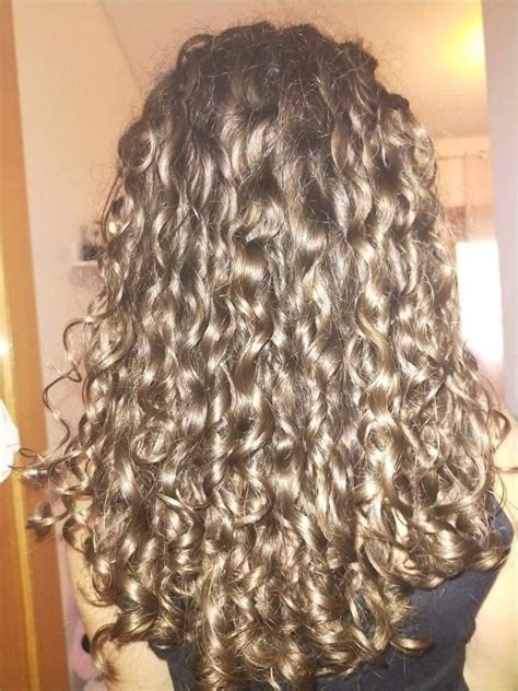 Healthy Curly Hair