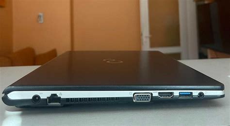Лаптоп Fujitsu Lifebook S936 133 I5 6200u 8gb 260gb гр София Дружба