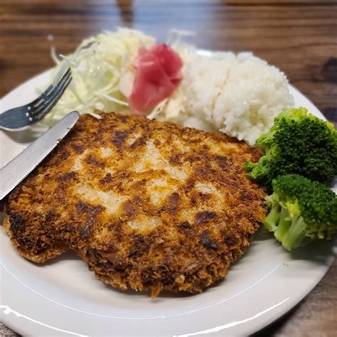 차사소닷컴 아침 상쾌한 월요일 고기와 함께 출발합니다 인생은 고기서 고기 아니겠습니까~ 그렇지만 중고차는 절대로 거기서 거기가 아닙니다 한번 경험해보세요 믿고