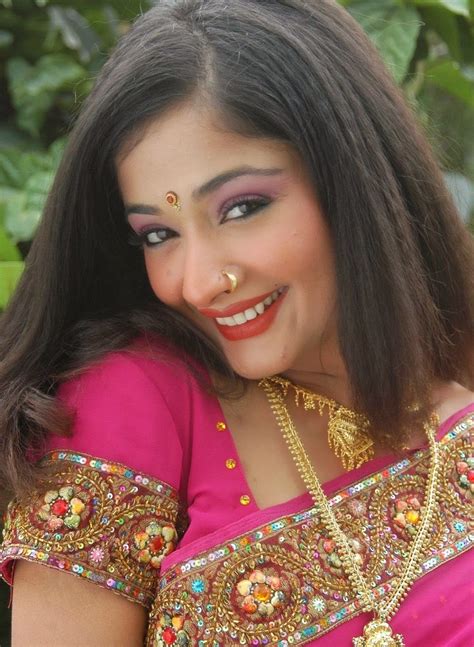 Kiran Rathod Hot In Pink Saree Indian Actress Sarees