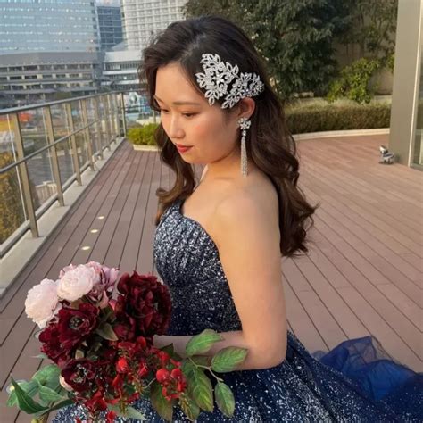 こなれ感ある髪型になれる♡花嫁に人気のダウンスタイル10選【今週のスタスナ】omotte Magazine From Anniversaire