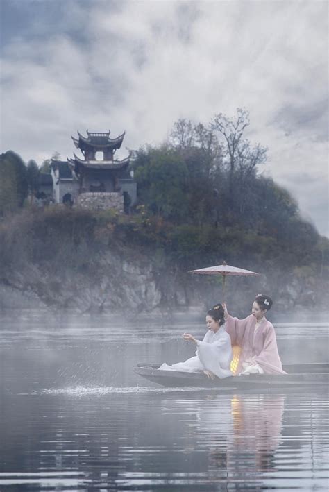 Ethereal Wuxiaxianxia Photoshoots In Hanfu On The Lake By 菜菜大人 Rcdrama