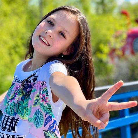 Millana Love Millana Love Updated Their Profile Picture