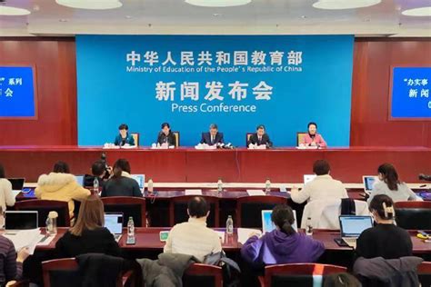教育部：学科类培训大幅压减，线下、线上机构均已减少逾八成学科类校外培训机构大幅压减宋凌燕监管司