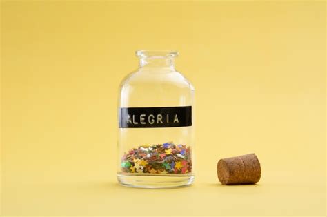 Mensagem de felicidade em uma garrafa setembro amarelo saúde mental
