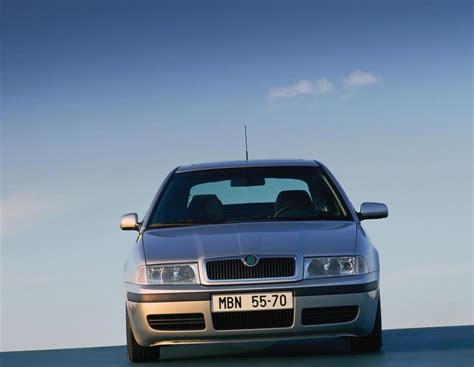 Skoda Octavia Tour Photos and Specs. Photo: Skoda Octavia Tour tuning ...