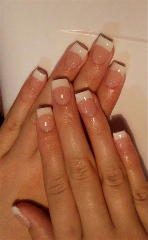 Pin By Lindagray1561 On Nagel Rot French Classy Acrylic Nails