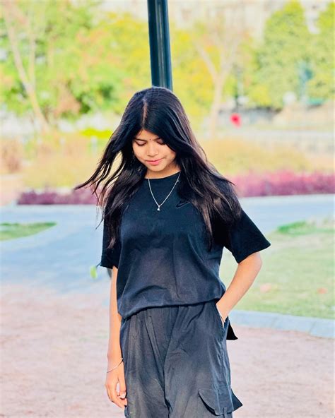 𝐍𝐞𝐡𝐚 𝐊𝐮𝐦𝐚𝐫𝐢🌟 neha kumari 1880 instagram photos and videos