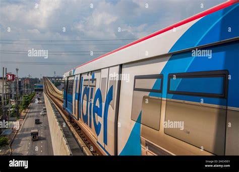 The BTS Skytrain In Bangkok Thailand Stock Photo Alamy