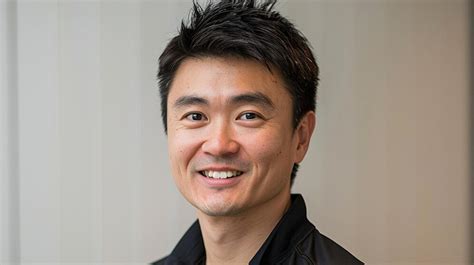 Premium Photo Smiling Web Developer Headshot