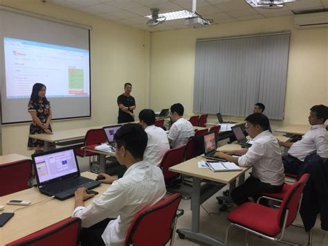 Robusta Hà Nội Khai Giảng Khóa đào Tạo Administering Microsoft