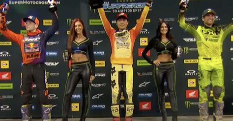 Jo Shimoda Honda Siegt In Anaheim Deegan Stürzte Us Supercross
