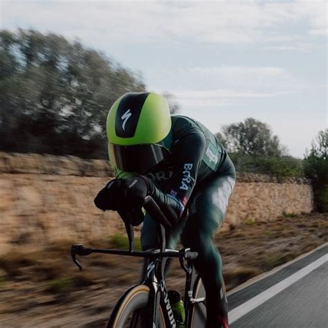 Roglic In The Specialized Tt Helmet R Peloton