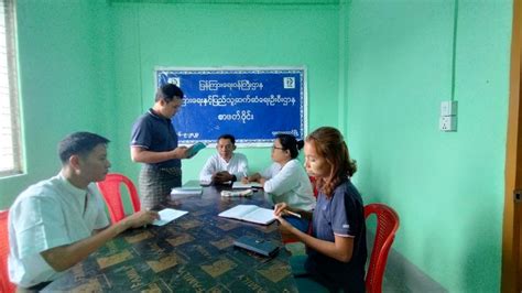 ရသေ့တောင်မြို့လူထုအခြေပြုဗဟိုဌာန Community Centre ခန်းမ၌ ရုံးလုပ်ငန်းလက