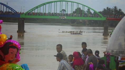Pacu Biduk Ritual Perayaan Lebaran Khas Warga Sarolangun Regional
