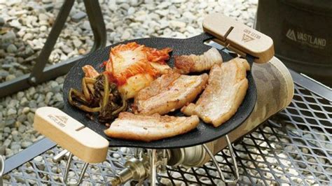 油なしでも焦げ付きにくい！キャンプ飯がますます楽しくなる「vastland ディスクピットマルチグリドル」 Antenna アンテナ
