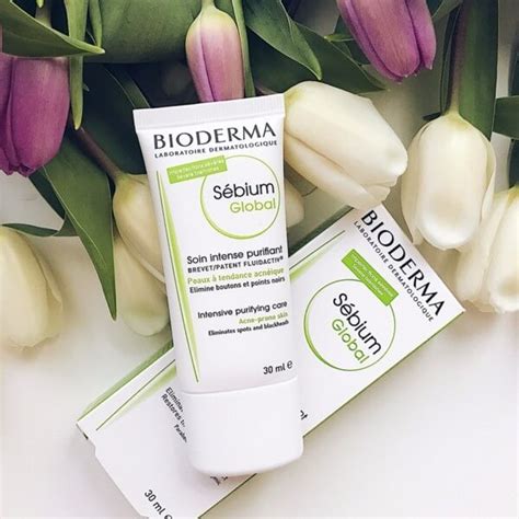 Kem dưỡng Bioderma Sebium Global