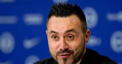 مانشستر يونايتد ينافس برشلونة على التعاقد مع دى زيربي اليوم السابع