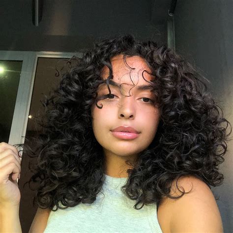 𝘠𝘢𝘴𝘮𝘪𝘯𝘦 ♡ On Instagram “🦁💫” Curly Hair Solutions Hair Cuts Curly