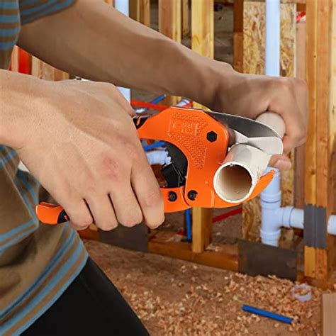 Bates PVC Pipe Cutter Cuts Up To 1 1 4 Ratcheting PVC Pipe Cutter