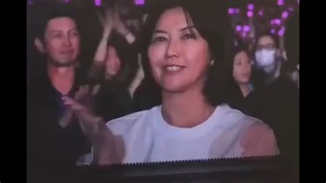 孙燕姿惊喜现身周杰伦大巨蛋演唱会第二场！向歌迷问好，收获全场欢呼高清1080p在线观看平台腾讯视频