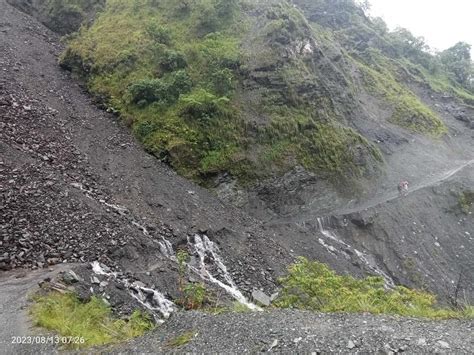 पहिरोले बेसीसहरचामे सडक पुनः अवरुद्ध
