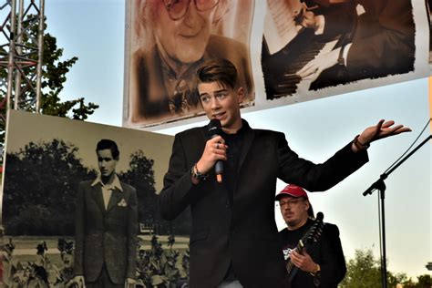 Aradszky László Kiköpött Mása Az Unokája Marci Nagyon Hasonlít Híres