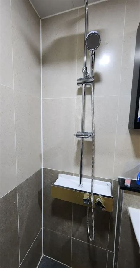 늦은시간이었음에도 정말 닉네임처럼 꼼꼼하고 세심하게 잘봐주셨습니다 가격도 합리적이고 너무고생하셨고 감사합니다대박나시길