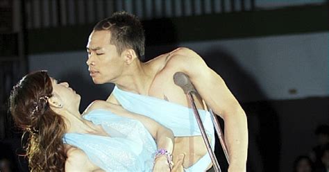 댄스경연대회 특별출연한 中 외다리 댄서