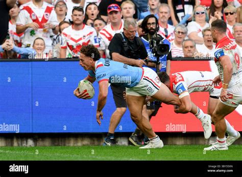 Sydney Australia 25th Apr 2025 Mark Nawaqanitawase Of The Roosters