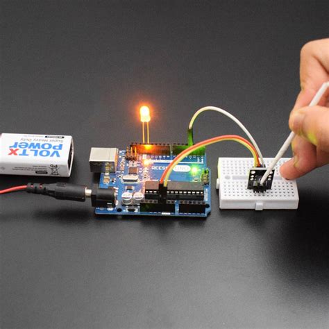 Turn Led On Off Using Light Blocking Sensor Kt657 Rees52