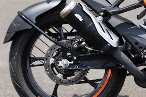2022 Ktm Rc 390 First Ride Review Two Swords One Sheath