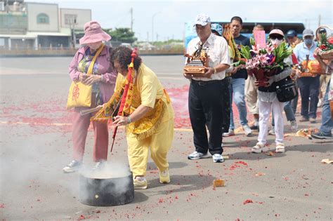 五條港安西府 張李莫千歲開基老祖 Added A New Photo 五條港安西府 張李莫千歲開基老祖