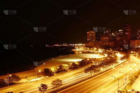 芝加哥市 湖岸大道 水平画幅 夜晚 无人 路 交通 城市生活 户外 城市