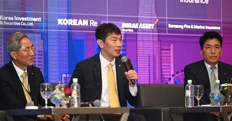 이복현 금감원장 韓 금융사 저평가에 주주환원 자율 보장배당 개선” 조선비즈