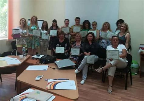 Специални педагози на Регионален център Бургас получиха удостоверения