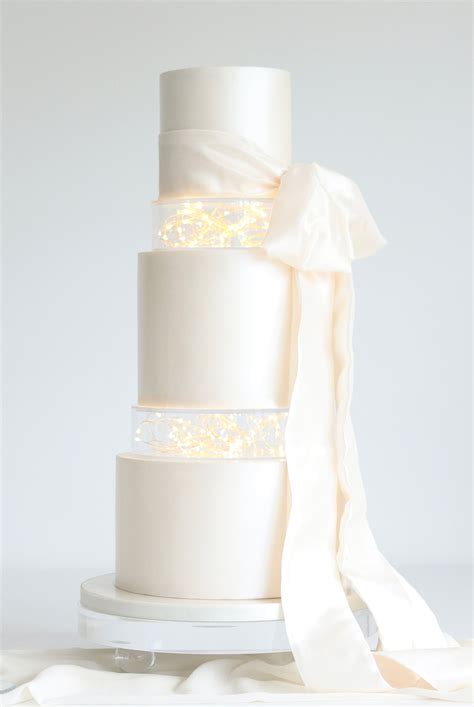 How To Use And Style Clear Tier Cake Separators A Step By Step Guide