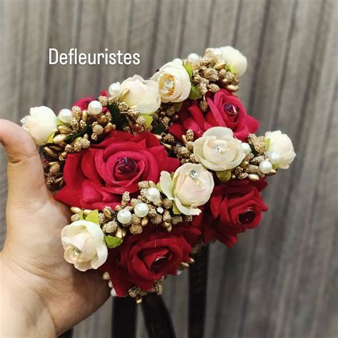 De Fleuristes ‎شادی کی تیاریاں شروع؟ کیا چاہئے؟ گجرے زیور سیٹ، پھول