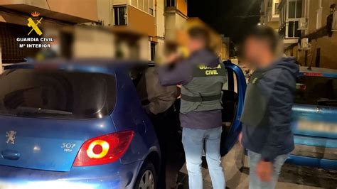 Pillado Con 350 Vídeos E Incluso Un Tutorial Para Que Los Padres Abusen