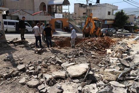 بينهم صحافية القوات الإسرائيلية تعتقل 30 فلسطينياً من الضفة