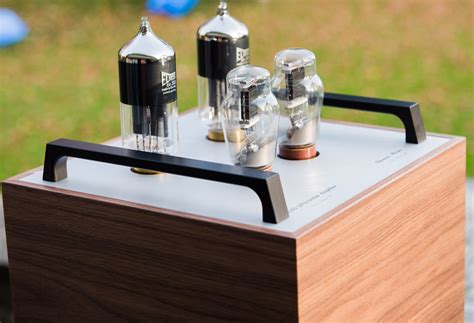 VinylSavor The Differential Power Amplifier Part