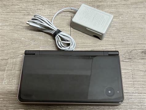 やや傷や汚れあり DSiLL ニンテンドーDSi LL ダークブラウン 動作品 本体 タッチペン アダプター Nintendo DS