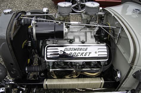 3 Free Oldsmobile Engine And Oldsmobile Images Pixabay
