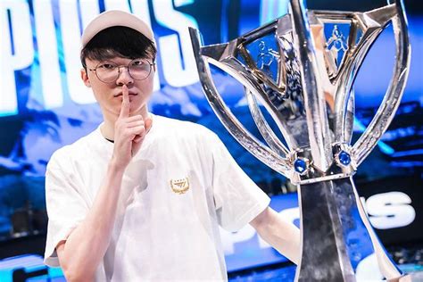 T1 Official 페이커 월즈 사상최초 100승 달성 롤 리그 오브 레전드 에펨코리아