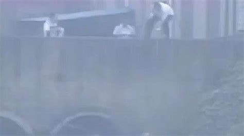河道发现无头女尸，凶手竟是小伙未婚妻的男友，这究竟是怎么回事社会法制好看视频