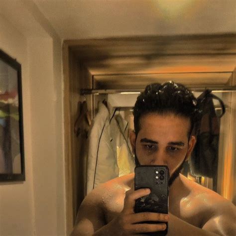 Yash Pandey Yashpandey21 • Threads Say More