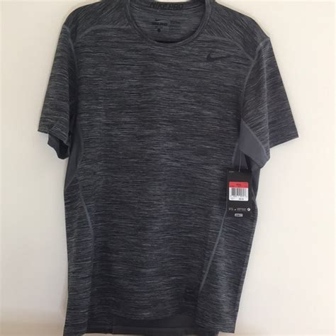 Nike Shirts Nike Mens Pro Drifit Hypercool Fitted Ss Tee Blackgrey